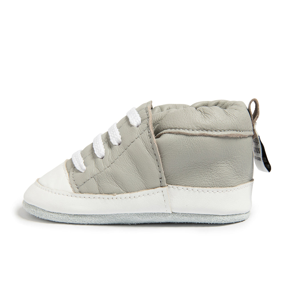 ATTENTION – Shooshoos SA